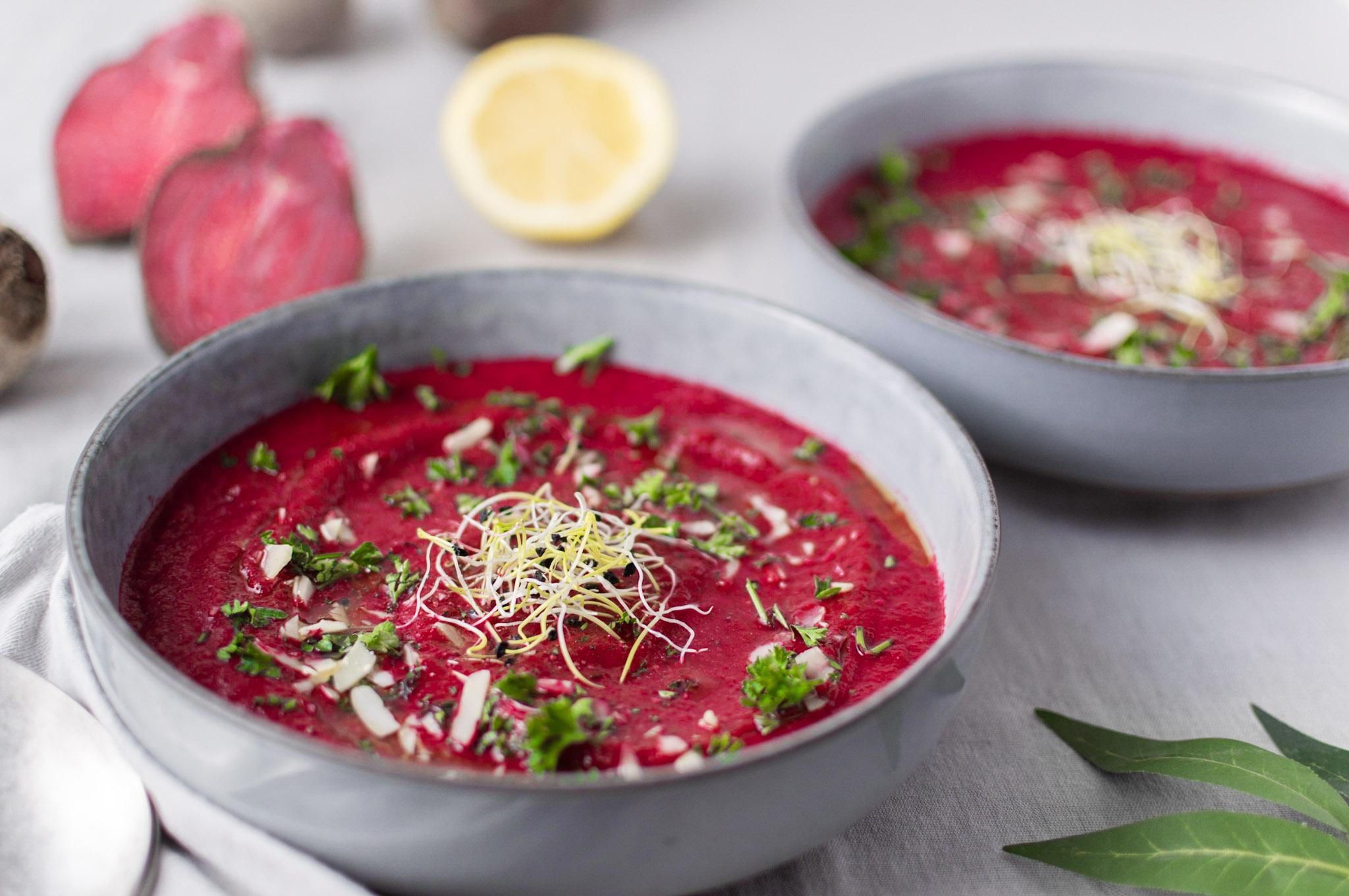 Comment Préparer Un Velouté De Betteraves Aux Herbes
